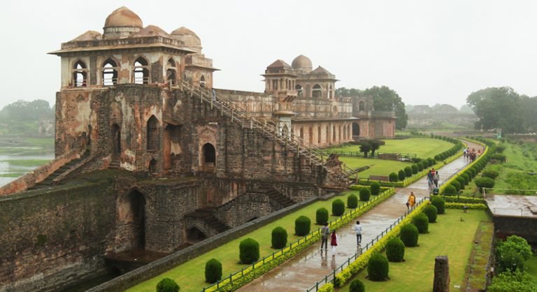 Famous Historical Places & Heritage Sites in Madhya Pradesh - Best ...